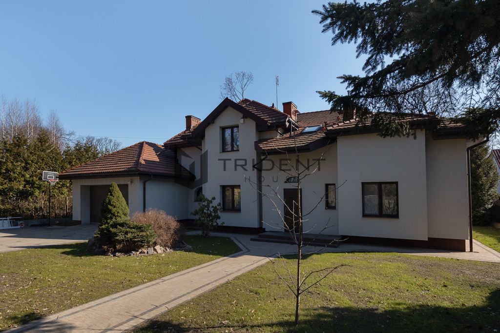 Dom Sulejówek, ul. Drobiarska - 440 m²