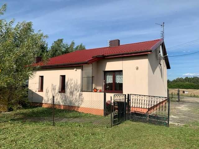 Dom Moszczenica, ul. Kolejowa, bez pośrednika - 64 m2