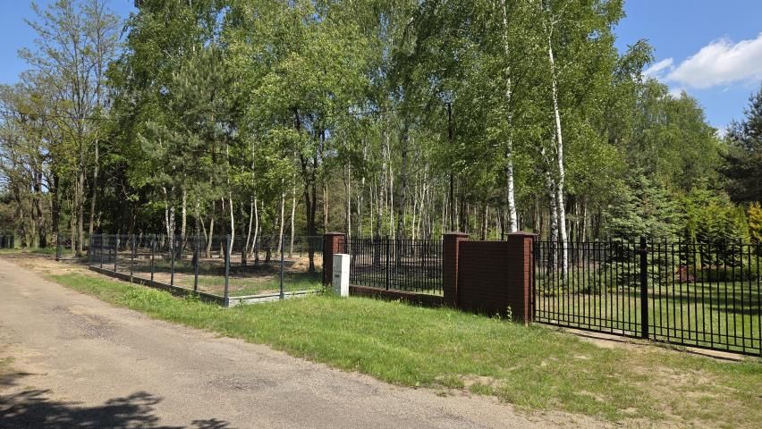 Działka Gucin - 800 m²