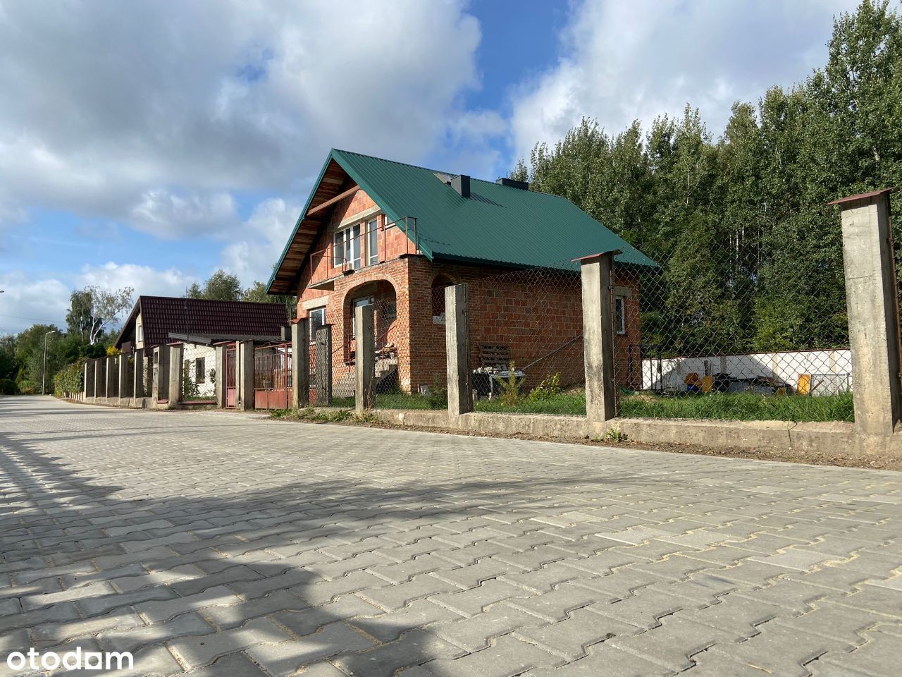 Dom Tuszyn, ul. Pszczela, bez pośrednika - 200 m2 - 670 000 zł