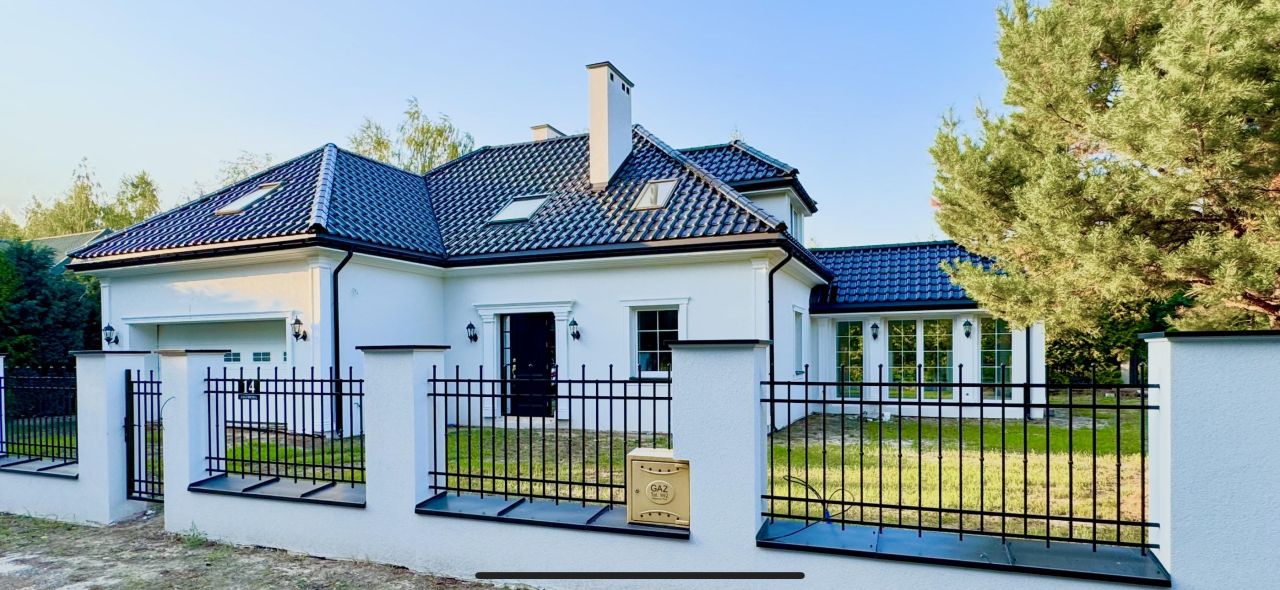 Dom Rozalin, ul. Jagodowa, bez pośrednika - 320 m²